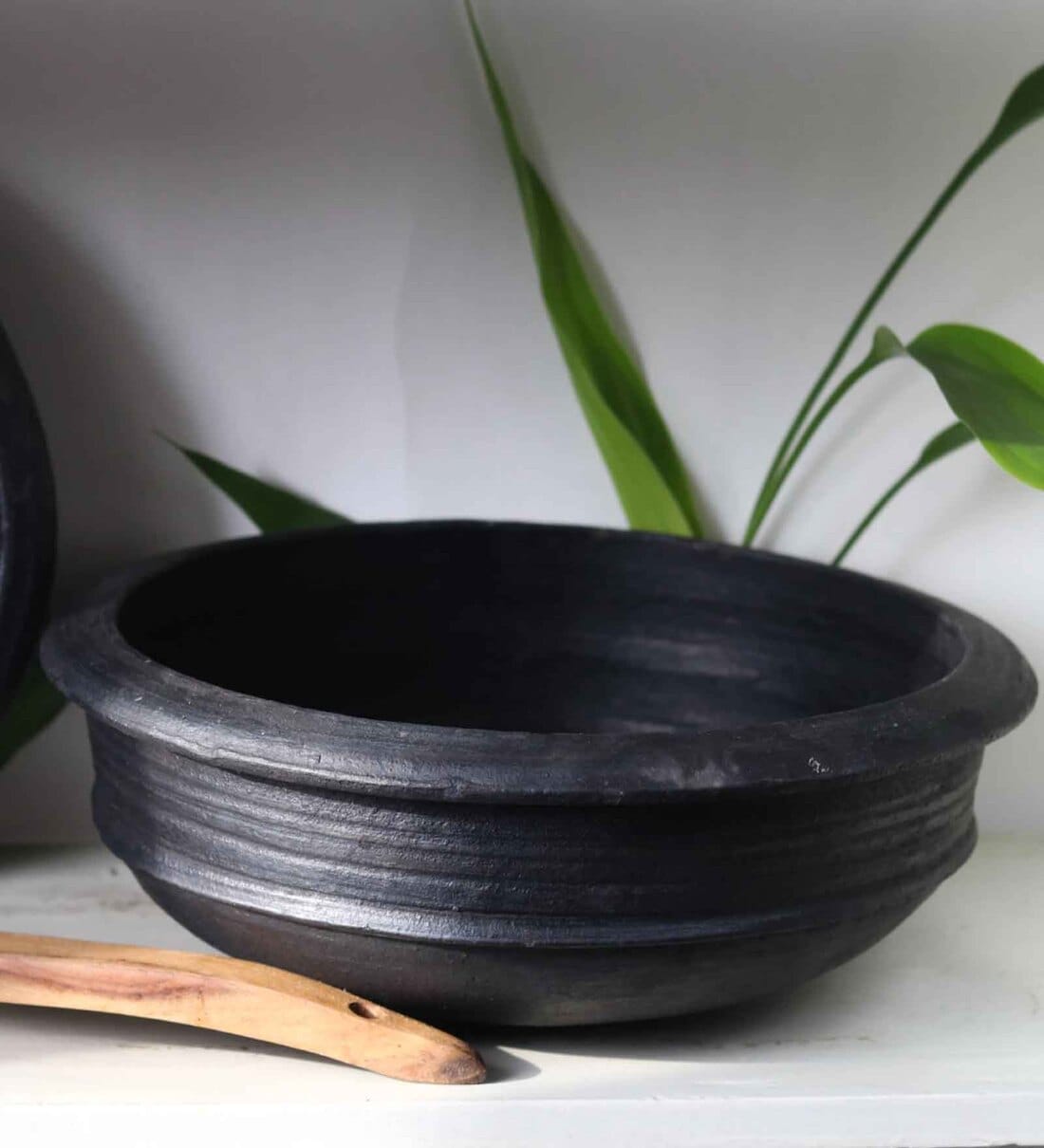 Buy Gustavo 1 Ltr Black Clay Cooking Pot at 37% OFF by Green Heirloom ...