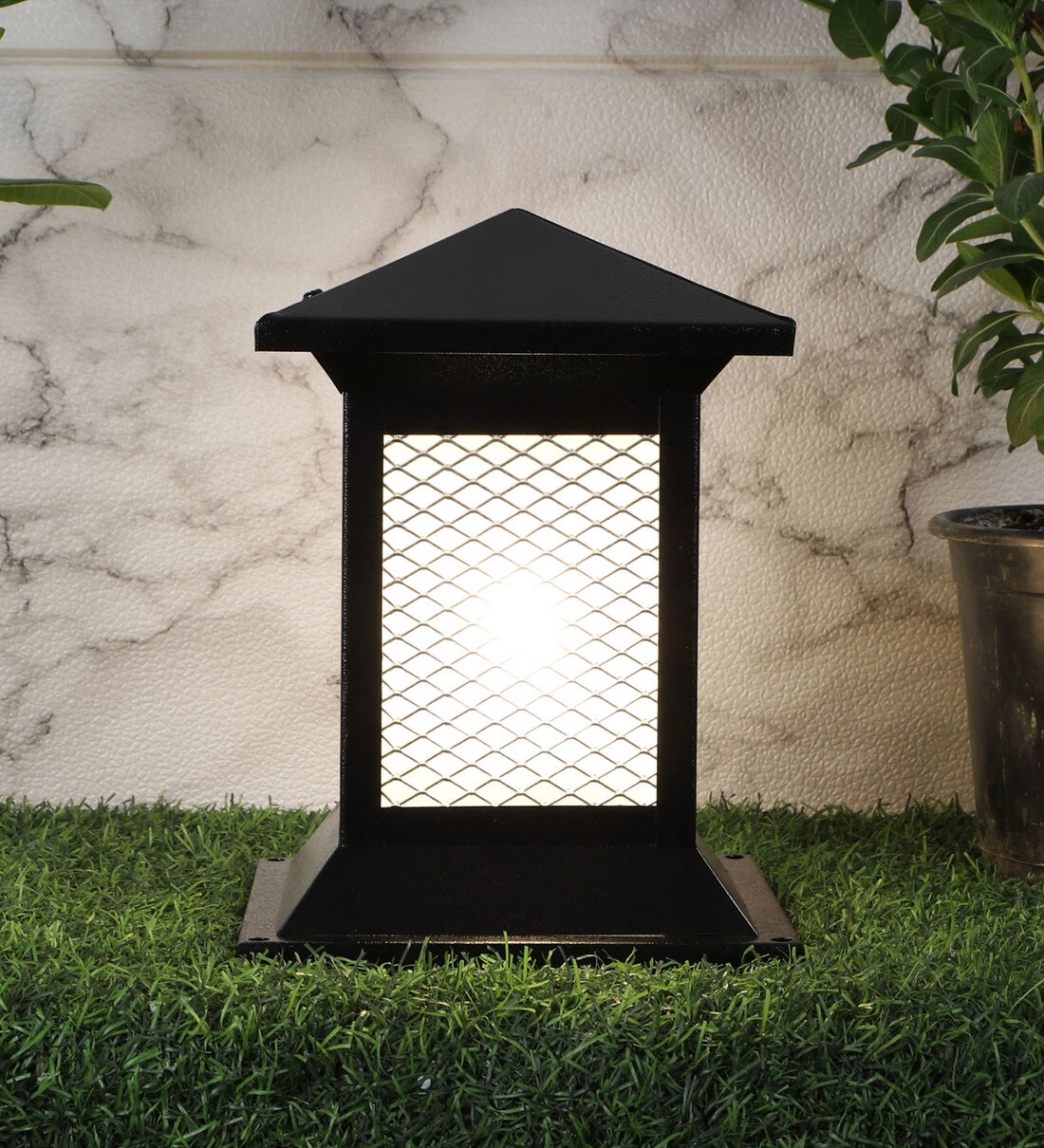 Buy Mulan Black Iron Gate Light by Eliante by Jainsons Lights at 41% ...