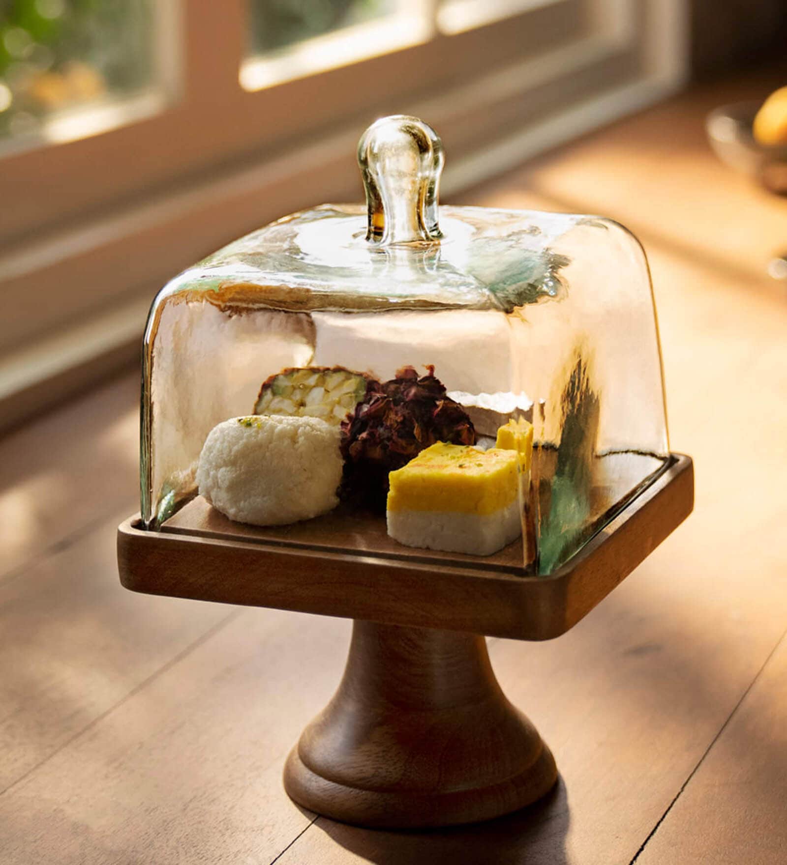 Buy Classic- High Rise Brown Glass Cloche with Wooden Base Online ...