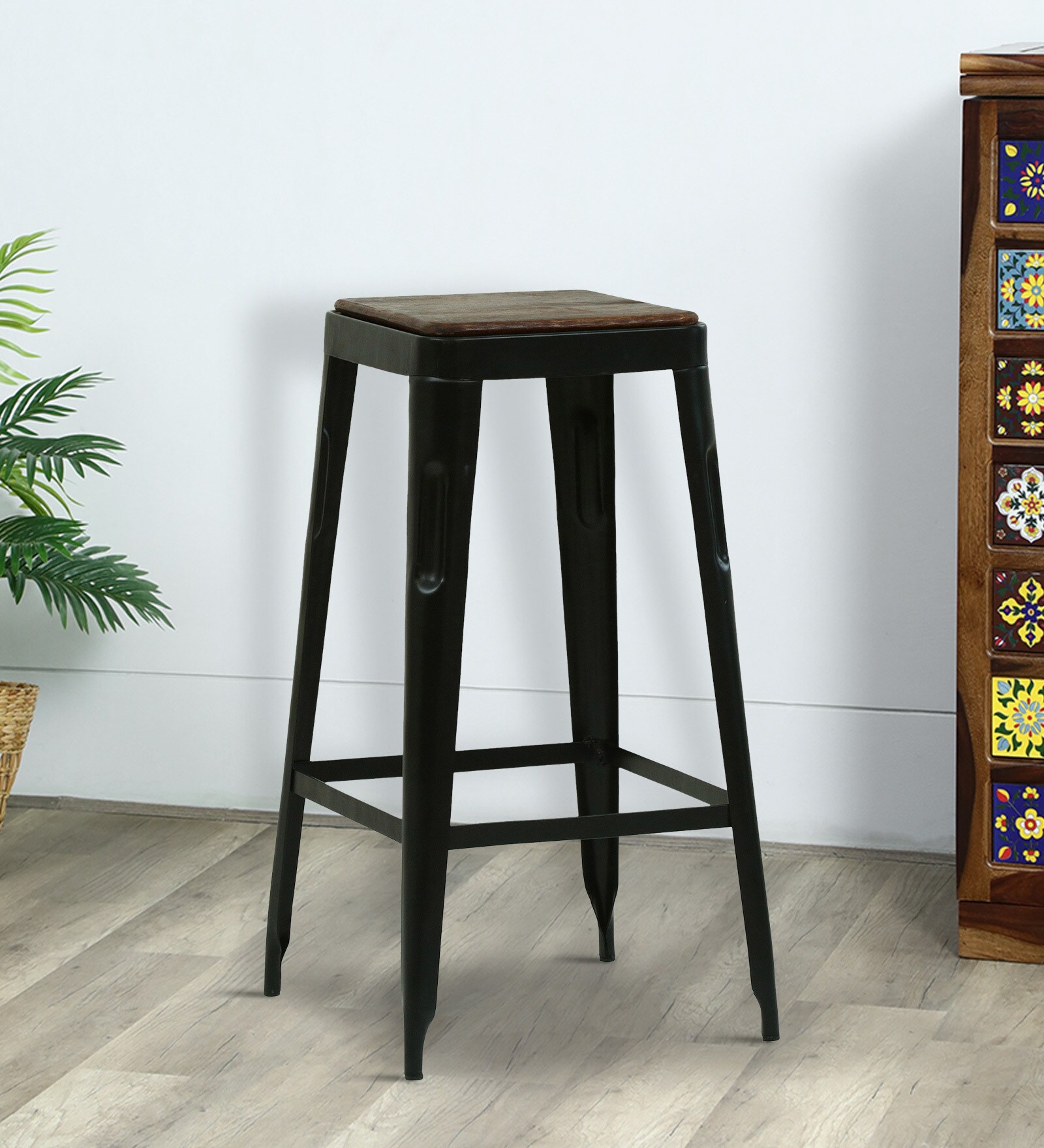 Buy Lucy Metal Bar Stool In Black Colour Online - Eclectic Bar Stools ...