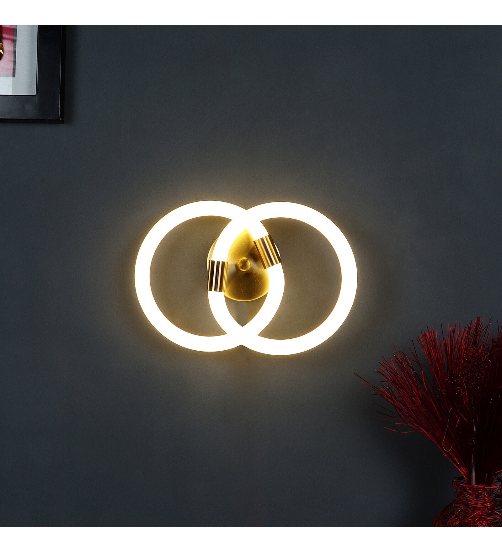 Buy Modern Wall Light With Inbuilt Led by Stello at 48% OFF by Stello ...
