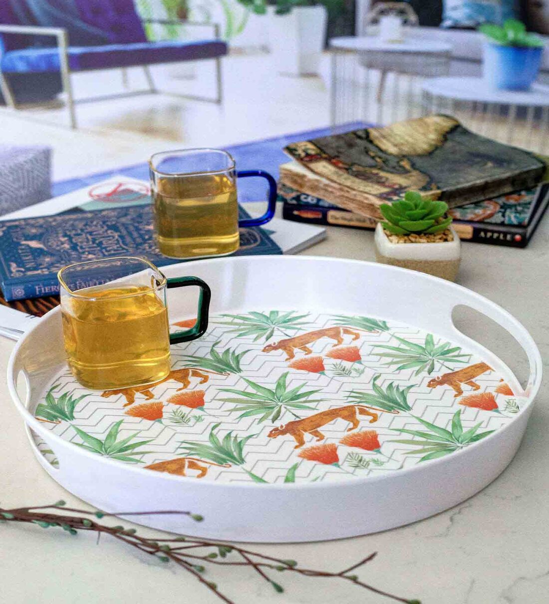 Buy Contemporary Glass Serving Tray by Goodhomes at 32% OFF by Goodhomes | Pepperfry