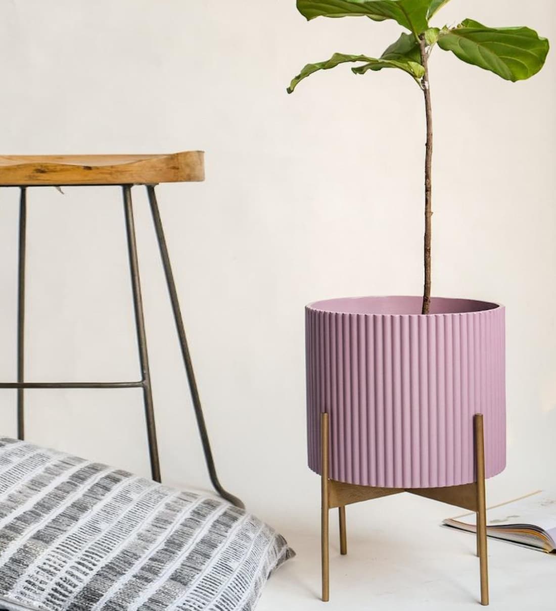 Buy Pink Large Midori Planter With Stand Online - Big Planters - Pots ...