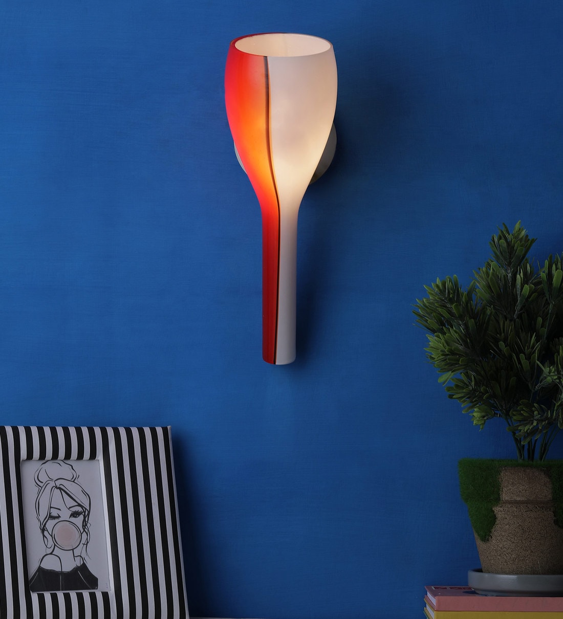 Buy Silver Metal Wall Light by Eliante by Jainsons Lights Online ...