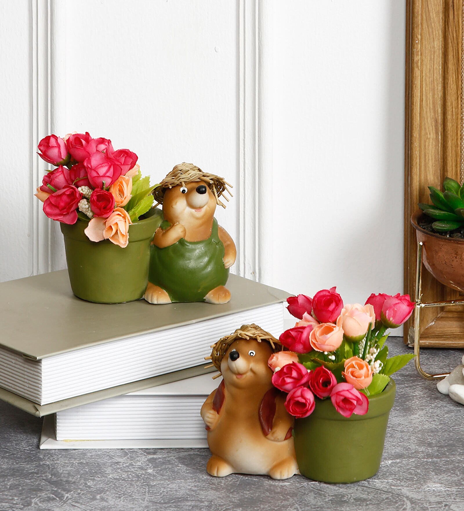 Buy Straw Hat Cute Mouse Flower Pot Set at 58% OFF by Tayhaa | Pepperfry